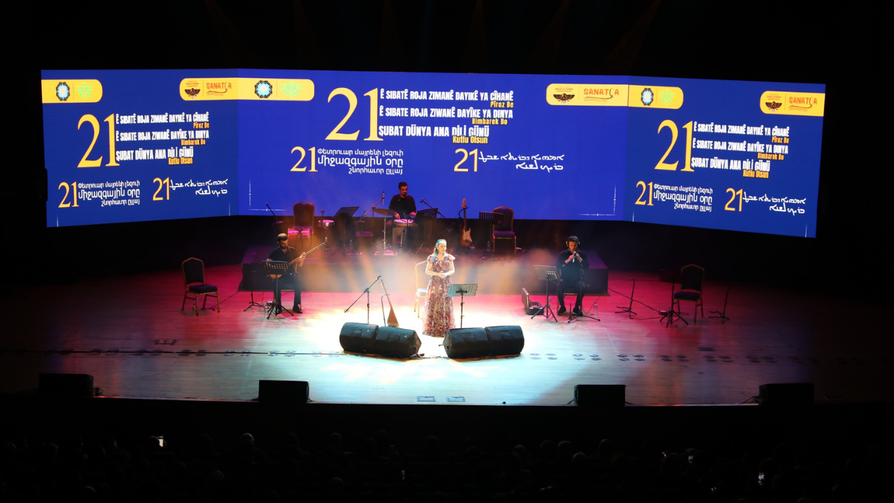 Diyarbakır’da Dünya Anadil Günü kutlamaları muhteşem konserle sona erdi