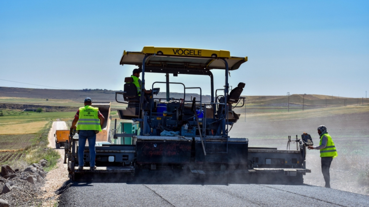 Kırsal mahallelere yeni yol çalışması